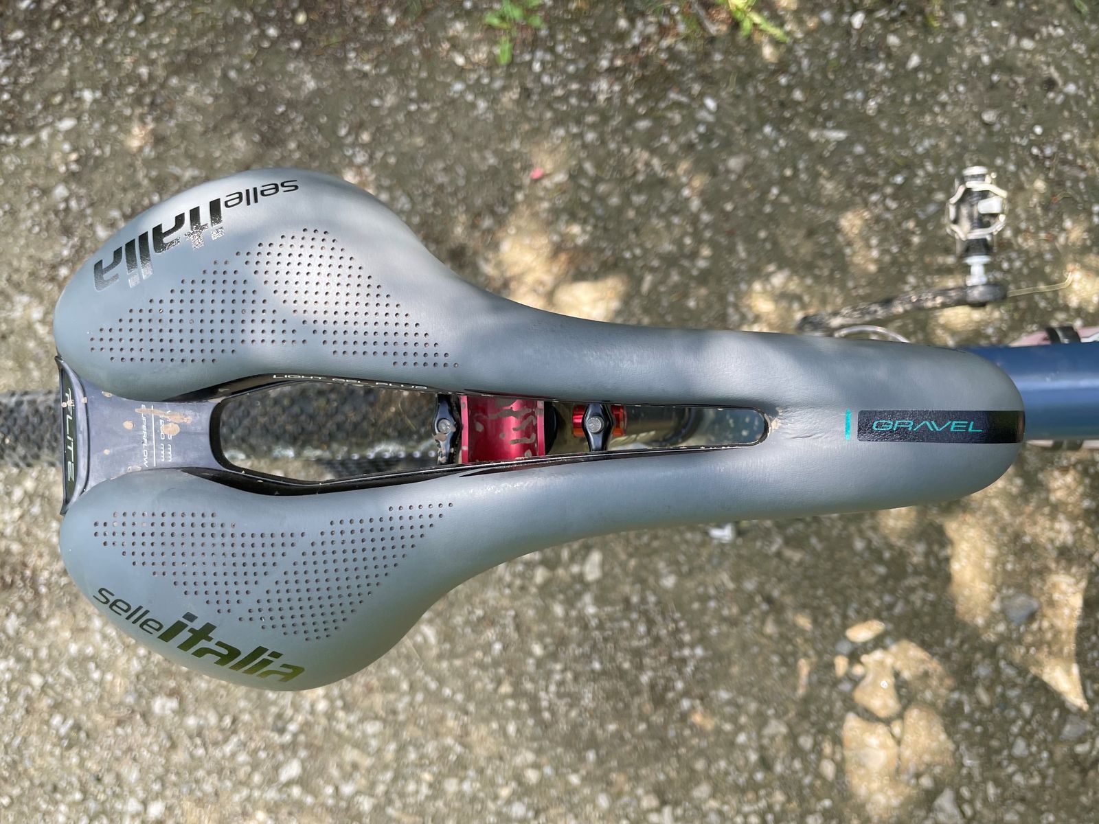 Selle Italia Flite Boost Gravel TI 316 Superflow review - a gravel saddle that's actually ...