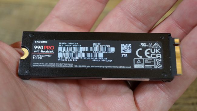 Samsung 990 Pro review: a pro SSD champ to fill that next-gen gap ...