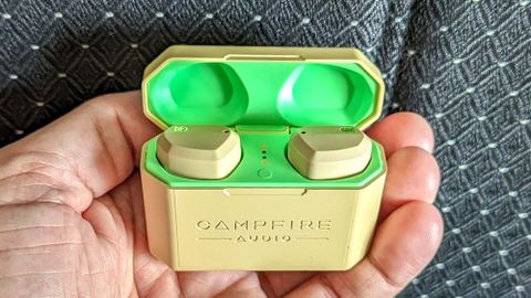 I test headphones and these 5 wireless earbuds have the best battery ...