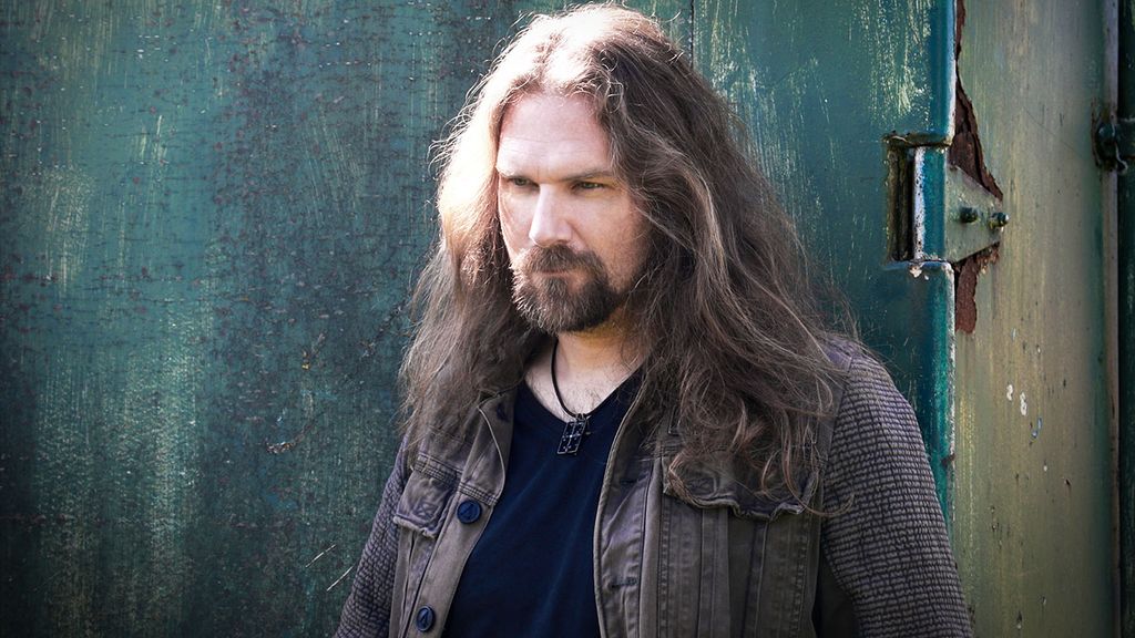 Kristoffer Gildenlow releases melancholic video for Falling, Floating ...