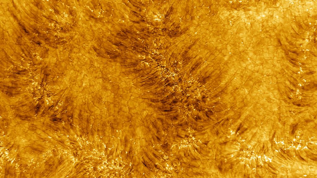 Mysterious region of the sun shines in new photo from world's largest ...