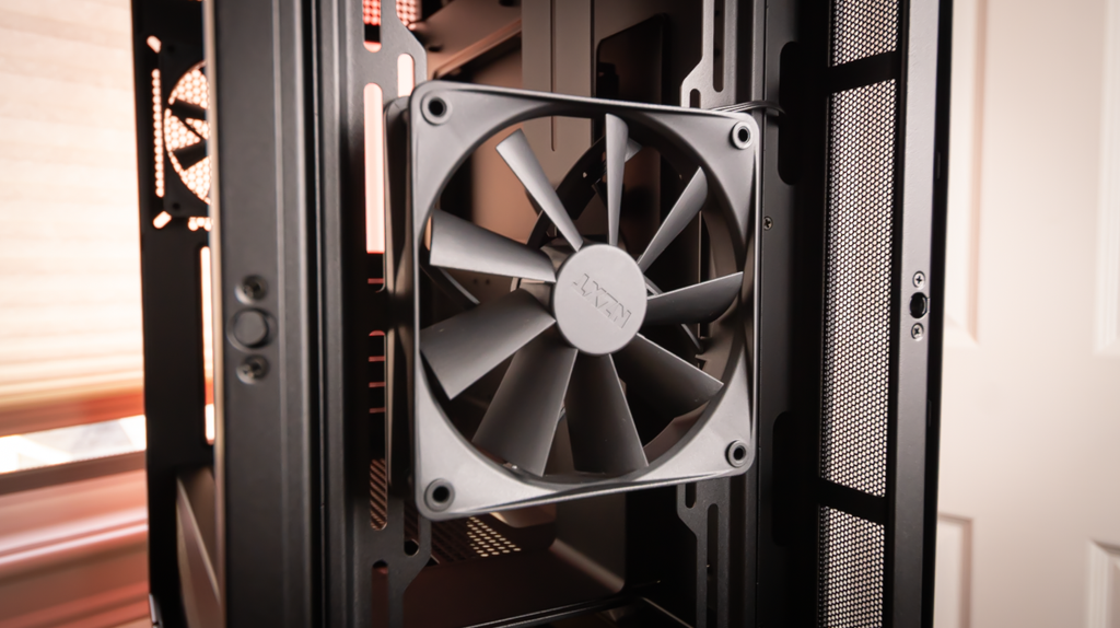 NZXT H7 Flow Review: Impressively Cool and Quiet | Tom's Hardware