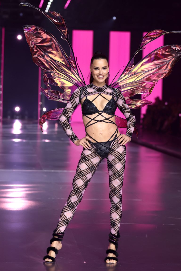 Every Victoria's Secret Fashion Show Model Who Returned to the 2024 Runway | Marie Claire