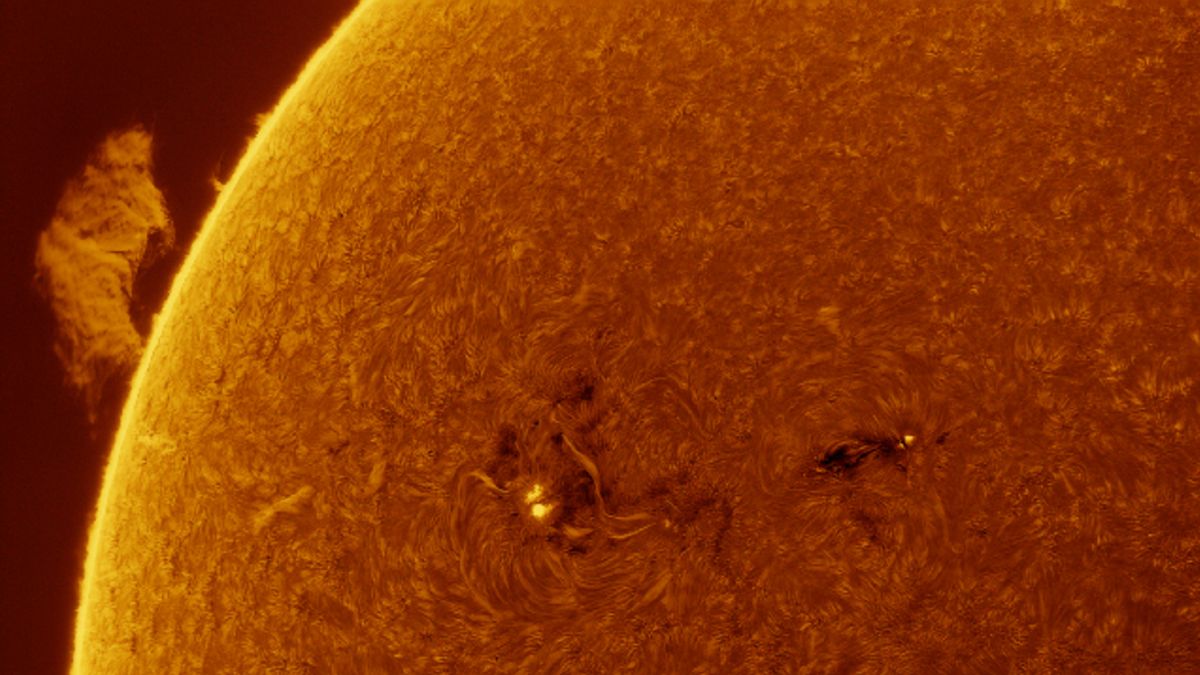 Behold, 'The Beast': Gigantic animal-like plasma plume 13 times wider ...