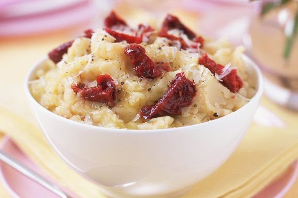 Parmesan and sun-dried tomato mash potatoes Recipes | GoodtoKnow
