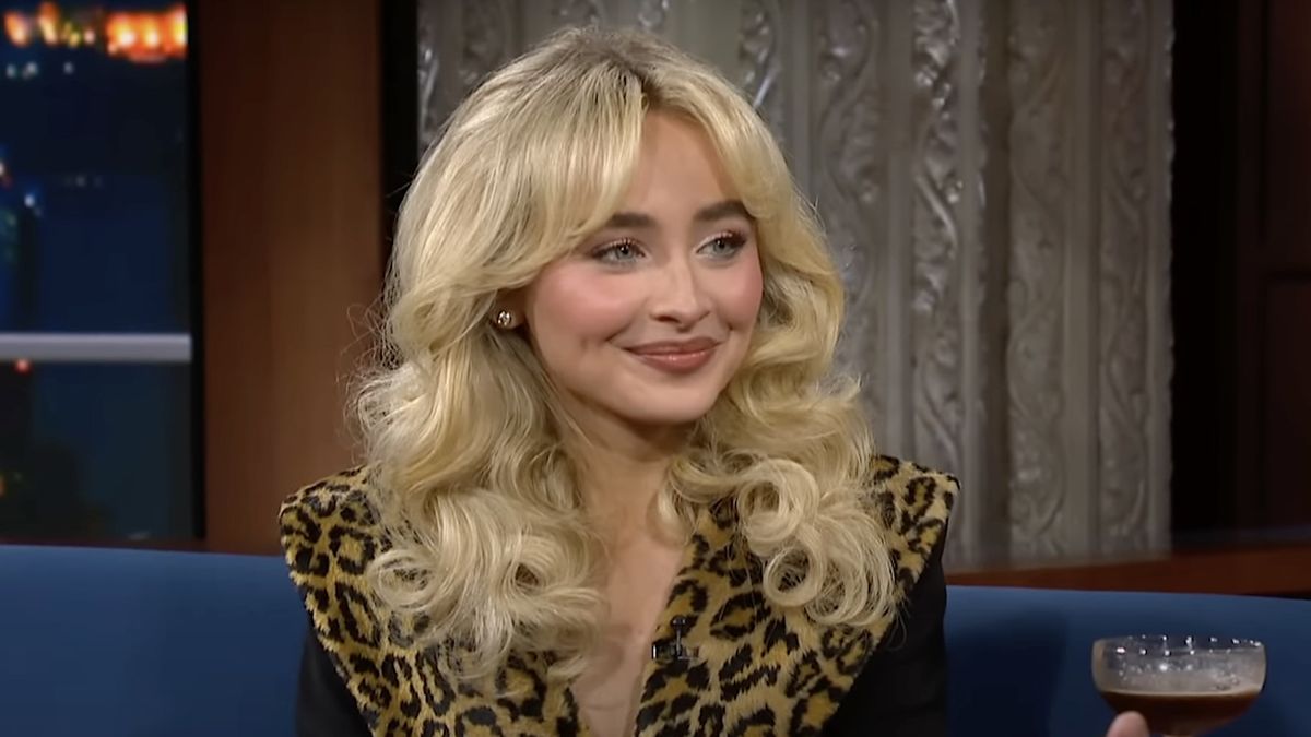 Sabrina Carpenter Looks Back At Her First Acting Job On Law And Order ...