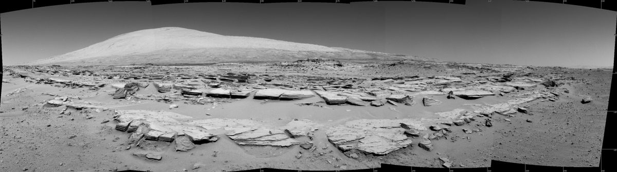 NASA's Curiosity Rover Looks Up at Huge Mars Mountain (Photos) | Space