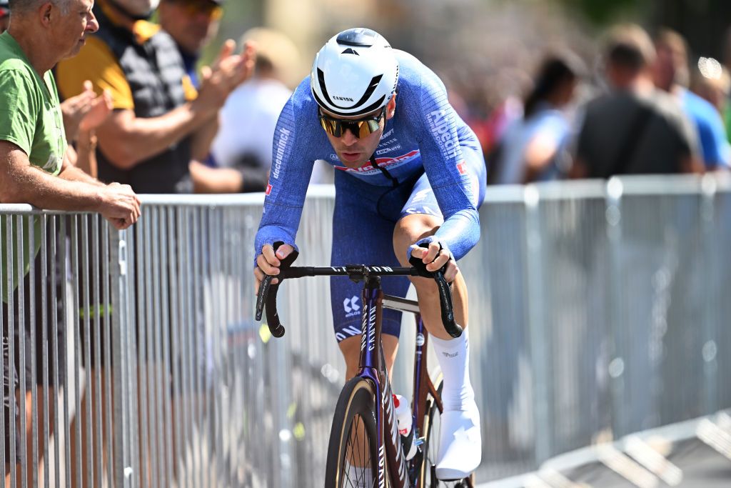 Tour of Turkey: Dehairs grabs first pro victory in opening stage sprint ...