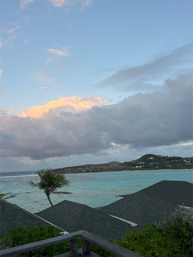 11 Outfits I Packed for a 4-Day Trip to St. Barts | Who What Wear