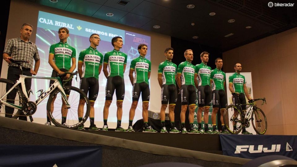 New Fuji SL - almost 2kg too light for the pros | Cyclingnews