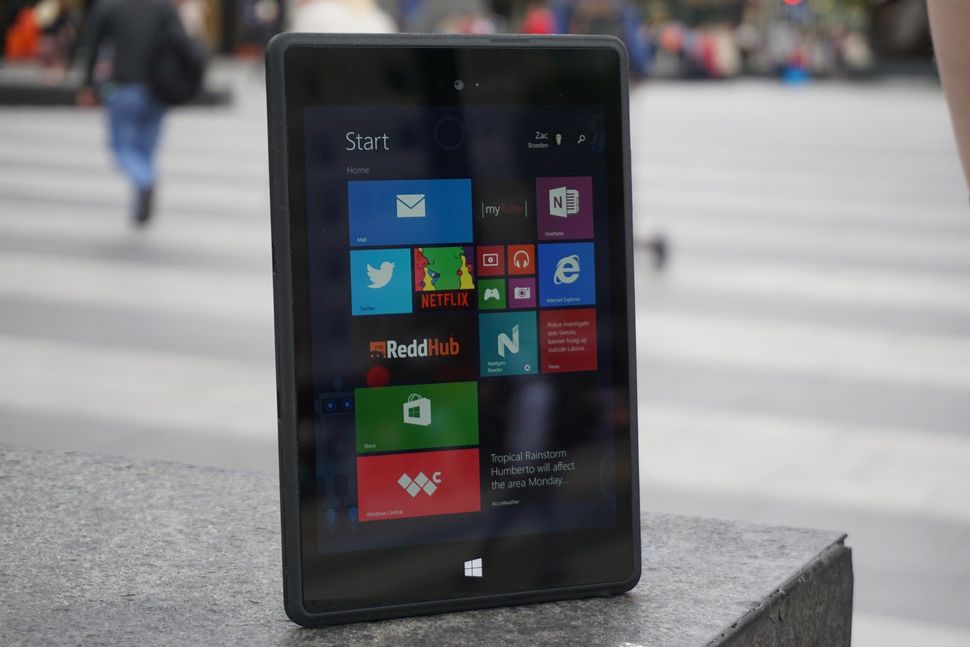 Microsoft Surface Mini review: A teeny Windows tablet that never ...