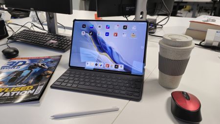 Huawei may finally have what digital artists need - a large and light ...