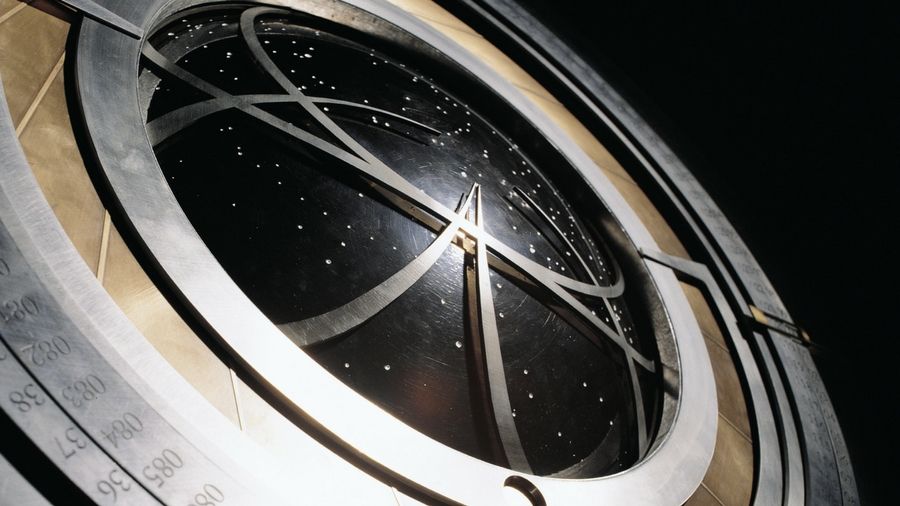 Why is Jeff Bezos building a giant ‘millennial' clock inside a mountain ...