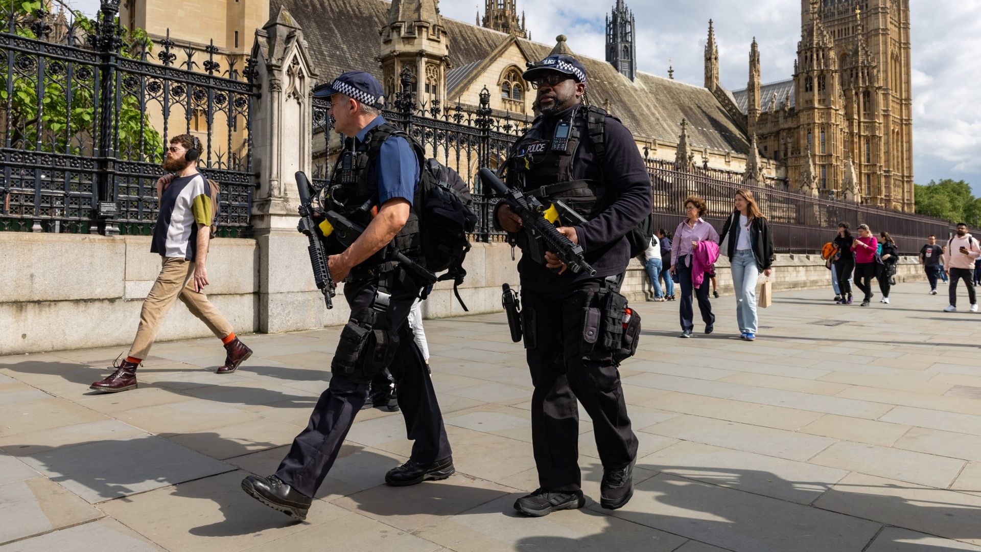 The rules for armed police in the UK | The Week