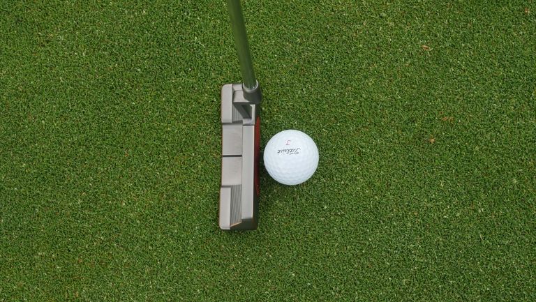 Forward press in putting - how does it work? | Golf Monthly