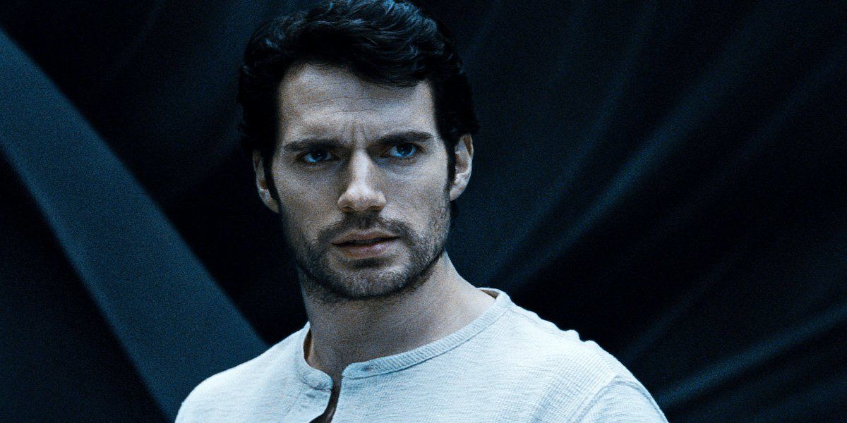 Superman’s Henry Cavill Built A Computer In A Tank Top, And The ...