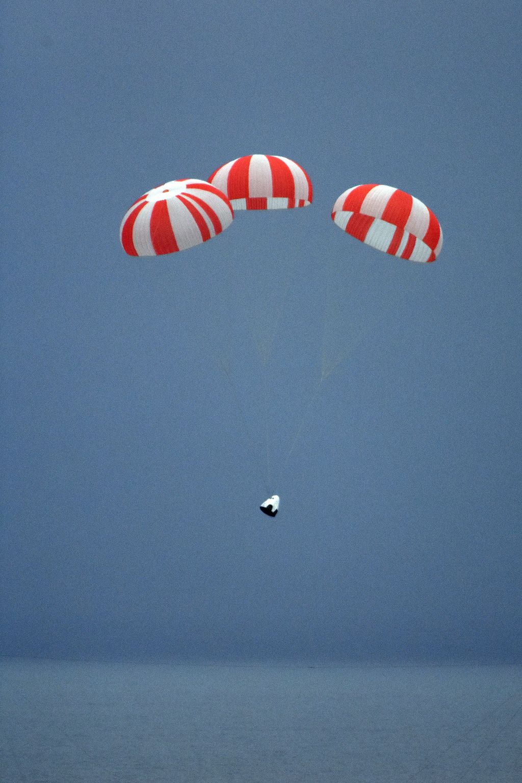 SpaceX Tests 'Revolutionary' Dragon Launch Escape System to Save ...