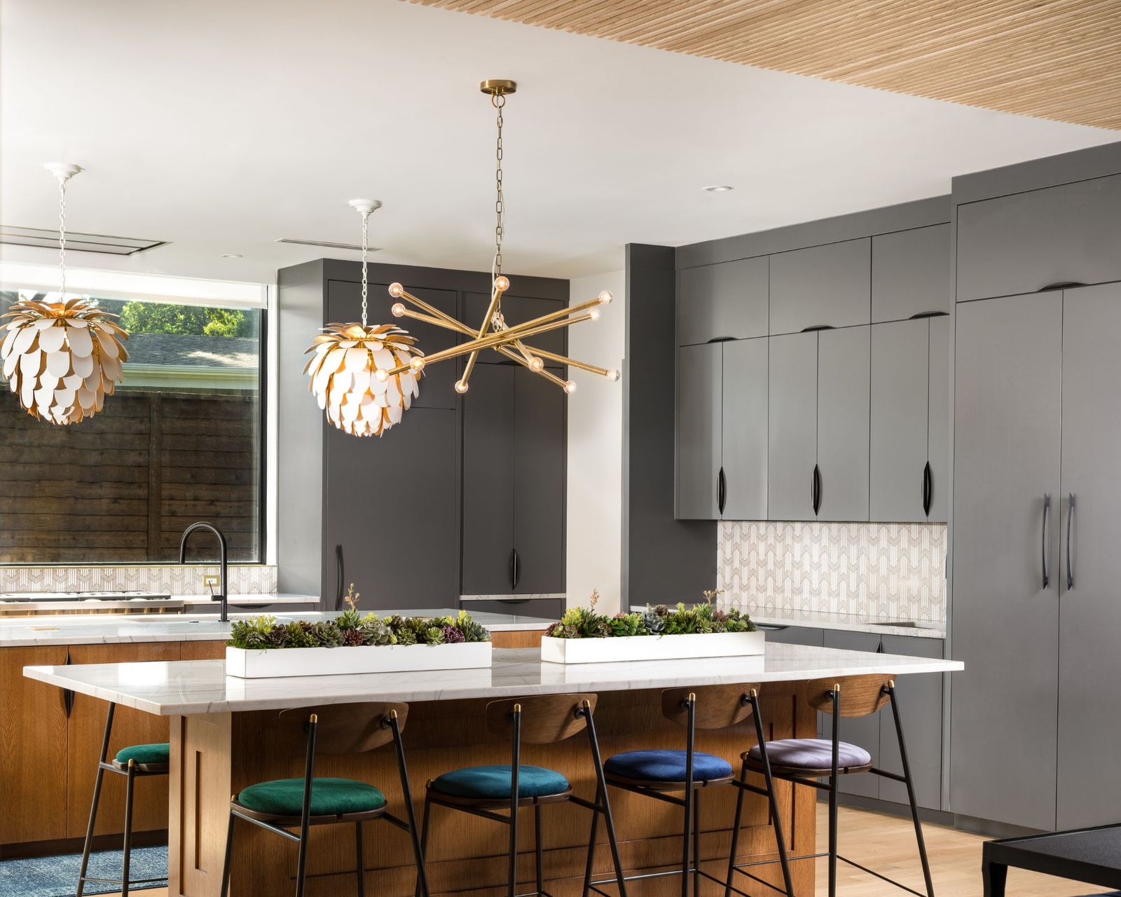 What color is pewter? Designers weigh in on this timeless gray | Homes ...