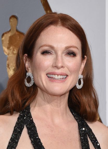 Julianne Moores beste skjønnhetsutseende gjennom årene - Équilibre Élégant