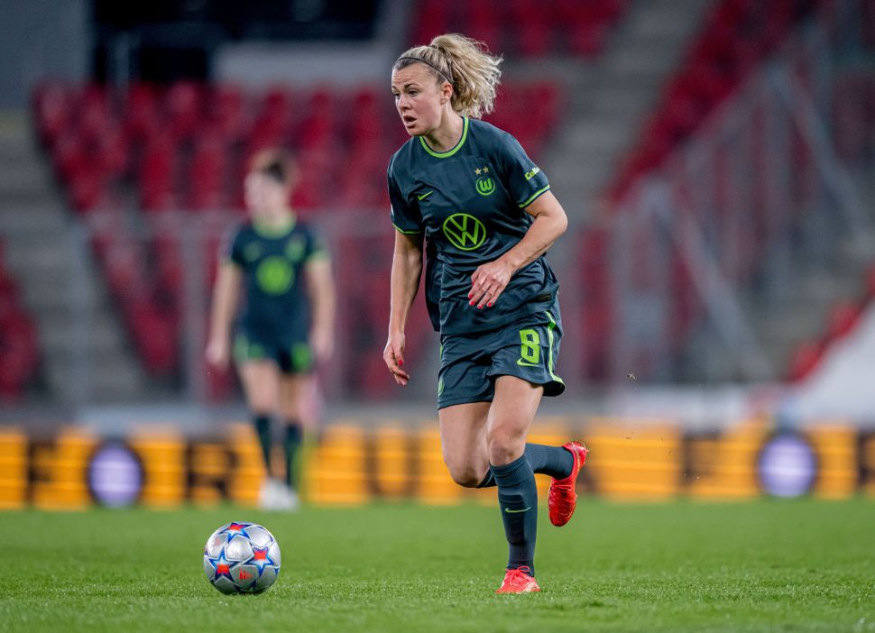 Ranked! The 10 best women's defensive midfielders in the world ...