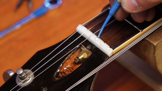 How to make your guitar stay in tune | MusicRadar