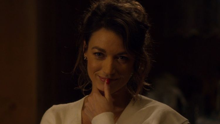 Justified Vet Natalie Zea Hung Out With Timothy Olyphant's Daughter On ...
