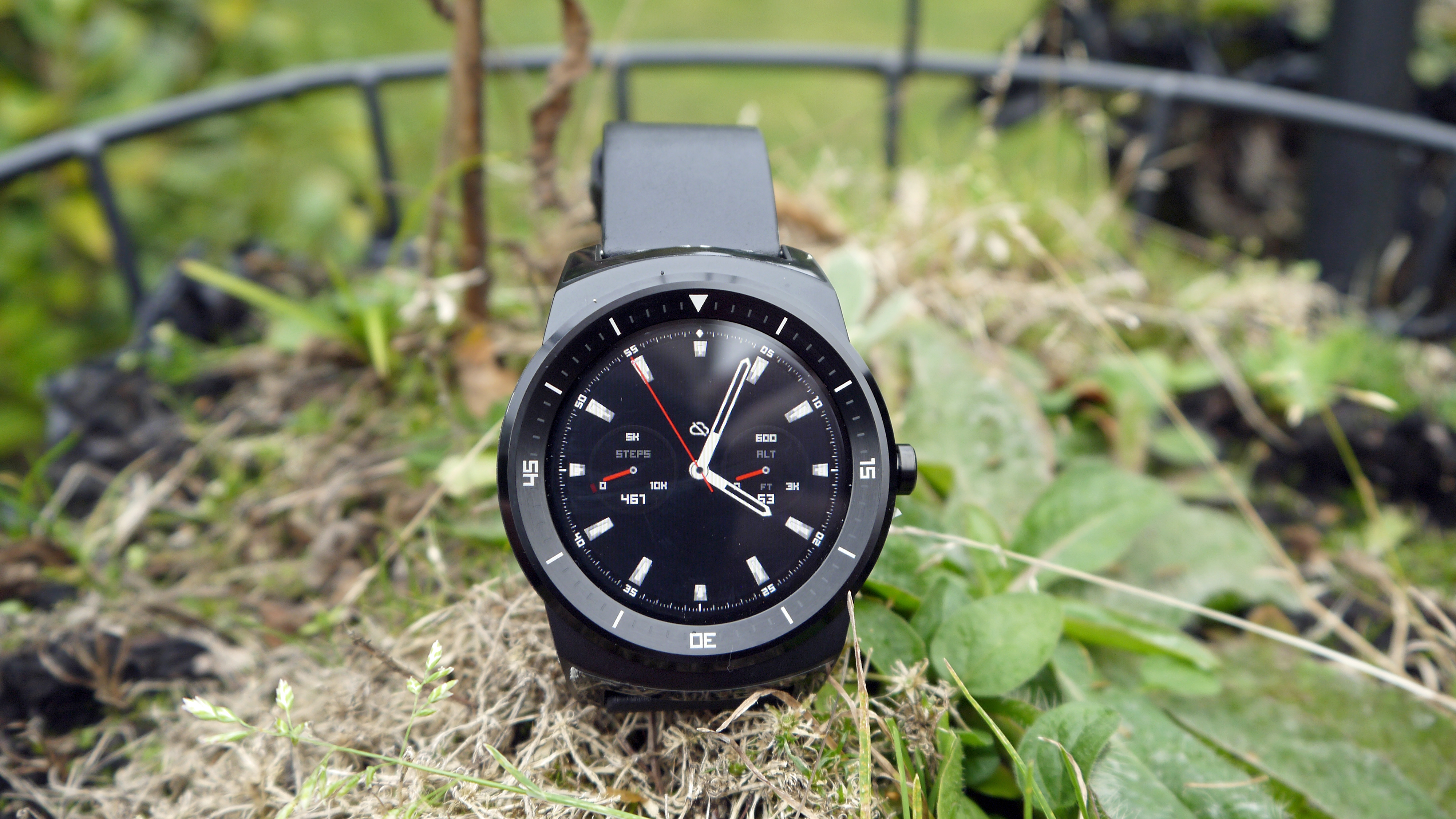 LG G Watch R Rolls Into Australia Today TechRadar