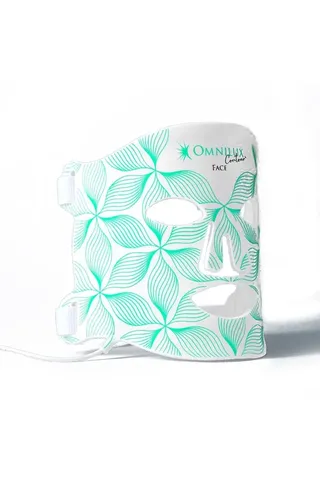 15 Best LED Light Therapy Face Masks in 2024, Reviewed by Experts ...