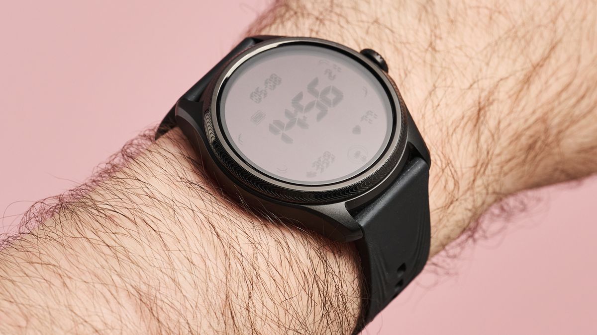 Mobvoi TicWatch Pro 5 Enduro review: The feature-rich smartwatch falls ...