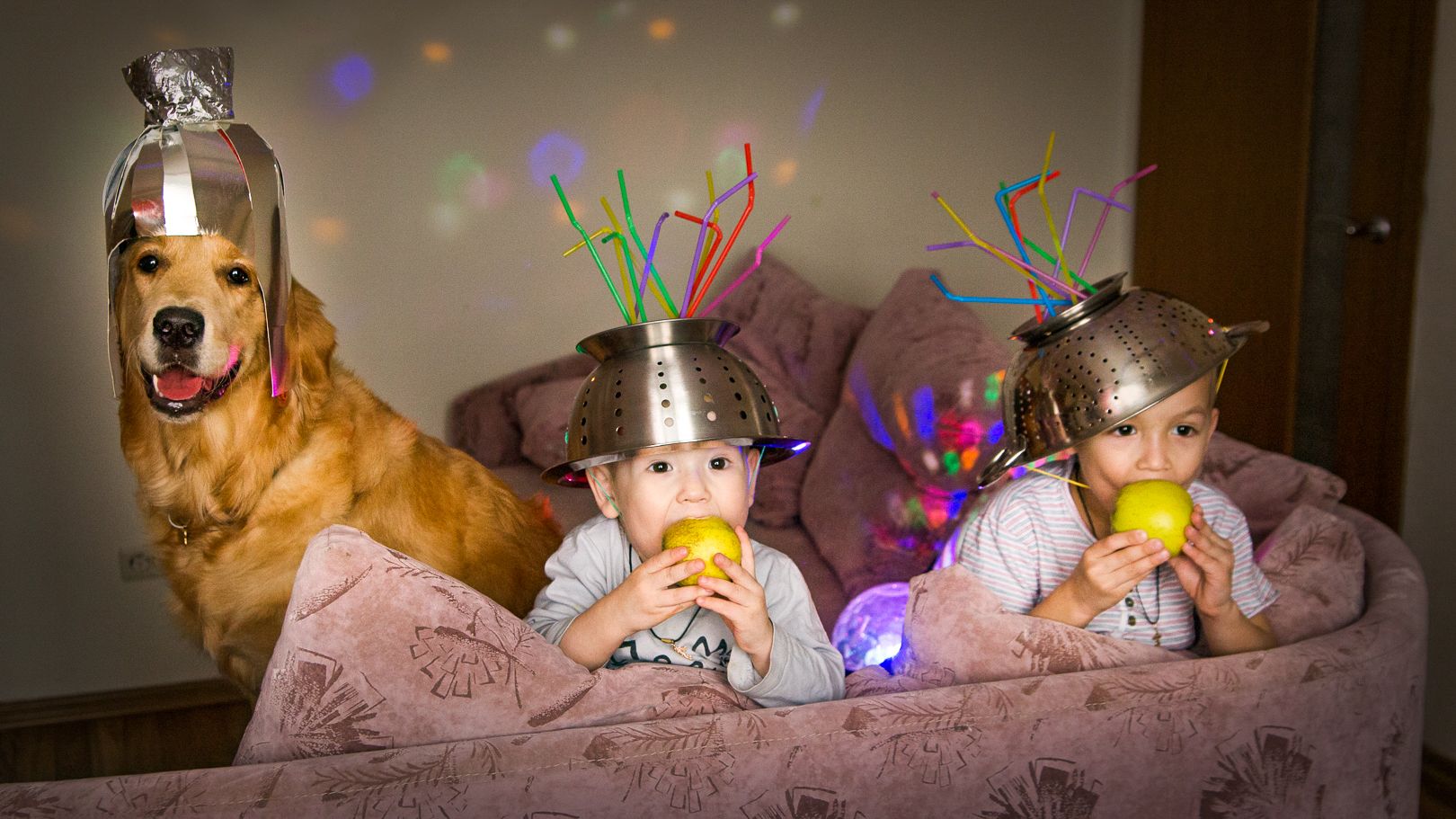 50 touching photos of lockdown... but which one do you think is best ...