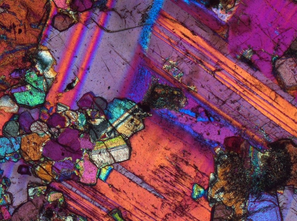 Gallery: Hidden Rainbows in Ordinary Rocks | Live Science