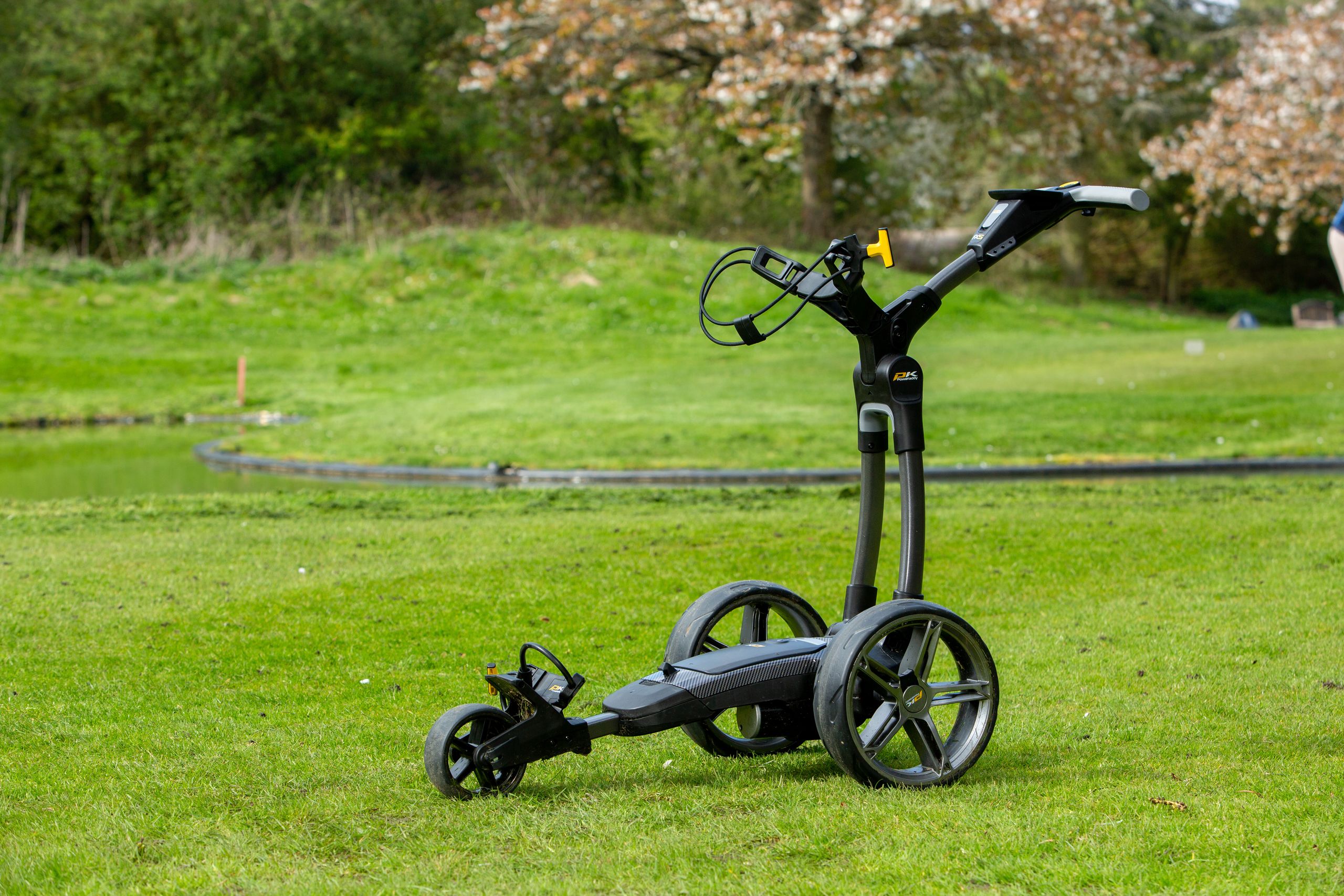 PowaKaddy FX5 Electric Trolley Review | Golf Monthly