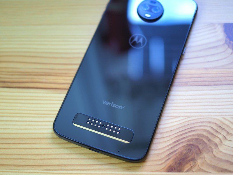 Moto Z3 review: Verizon's middle child | Android Central