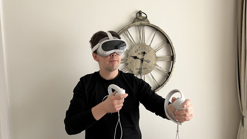 Pico 4 VR Review: Better than the Meta Quest 2, but also not | Laptop Mag