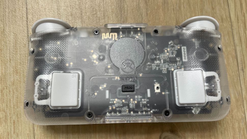 NEO S controller review: retro hardware that prioritizes customization ...