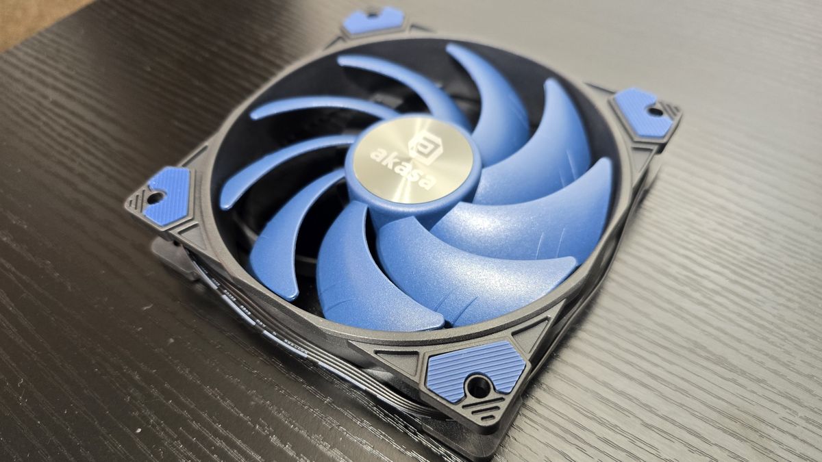 Akasa Alucia H4 Plus review: Essential CPU cooling in blue | Tom's Hardware
