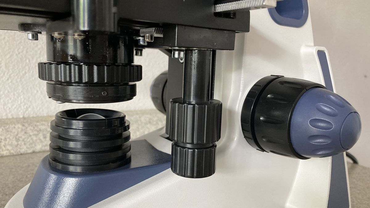 SWIFT SW380T trinocular compound microscope review | Live Science