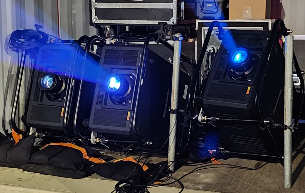 Projection Mapping has San Francisco Aglow with Holiday Cheer | AVNetwork