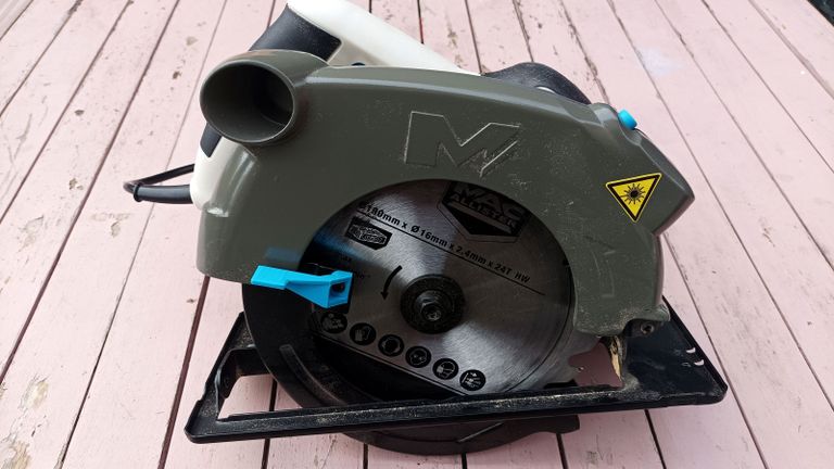 Mac Allister 1500W corded circular saw review | Homebuilding