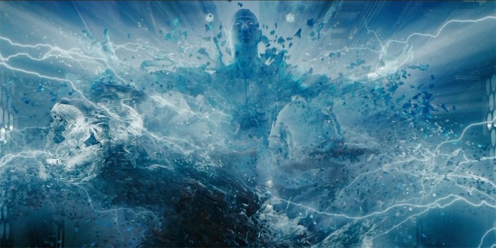 Watchmen Ending Explained: How It’s Significantly Different From The ...