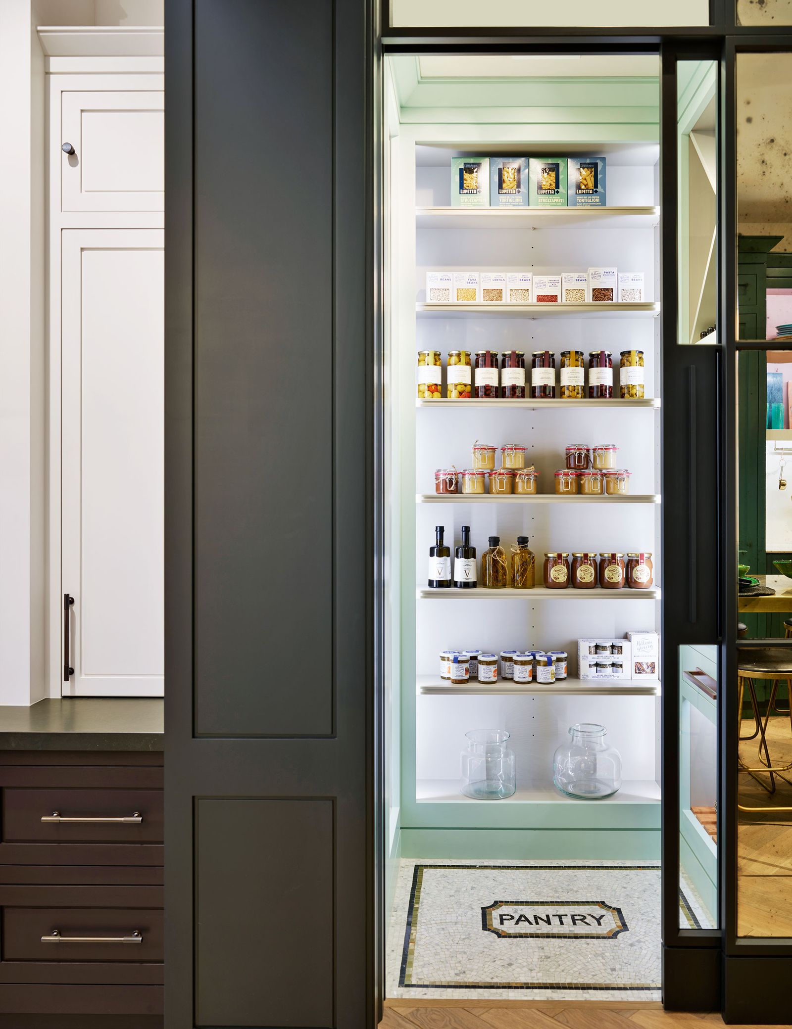 How can I make my pantry look expensive? 10 features of good design ...
