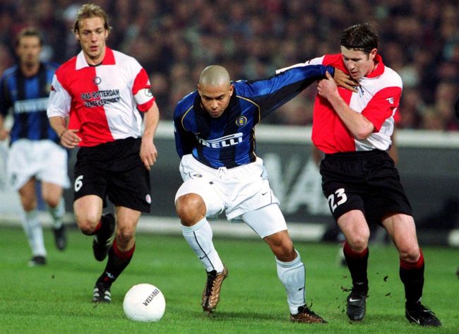 'Ronaldo's kneecap exploded, it was by his thigh' | FourFourTwo