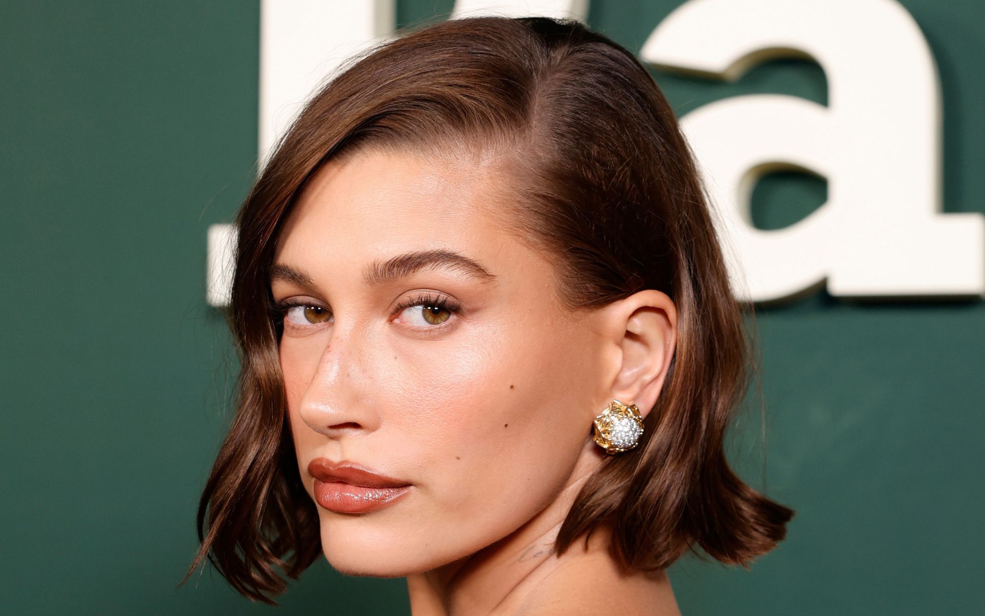 Hailey Bieber's Bright Red Hair Is So Kim Possible on Halloween | Marie ...