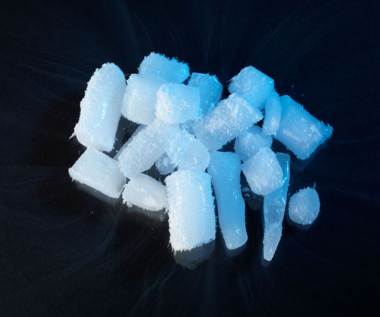 Cleaning with dry ice: how it works, plus pros and cons | Homes and Gardens