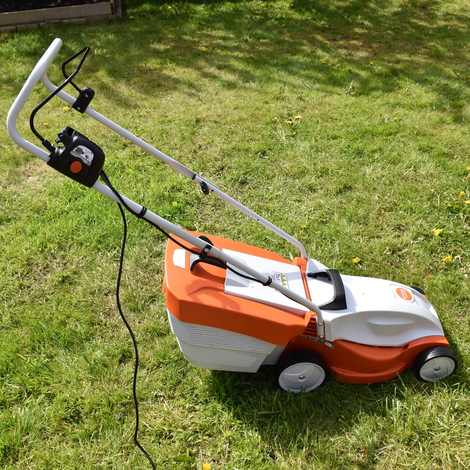 Stihl RME 235 Electric Lawn Mower review | Ideal Home