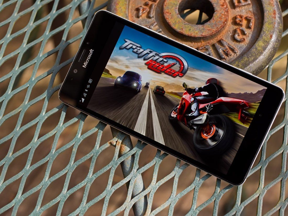 Satisfy your need for two-wheel speed with Traffic Rider for Windows ...