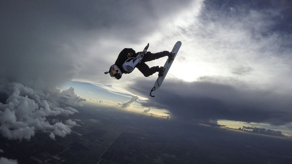 That's Insane! Daring Skydiver 'Surfs' on Storm Clouds | Live Science