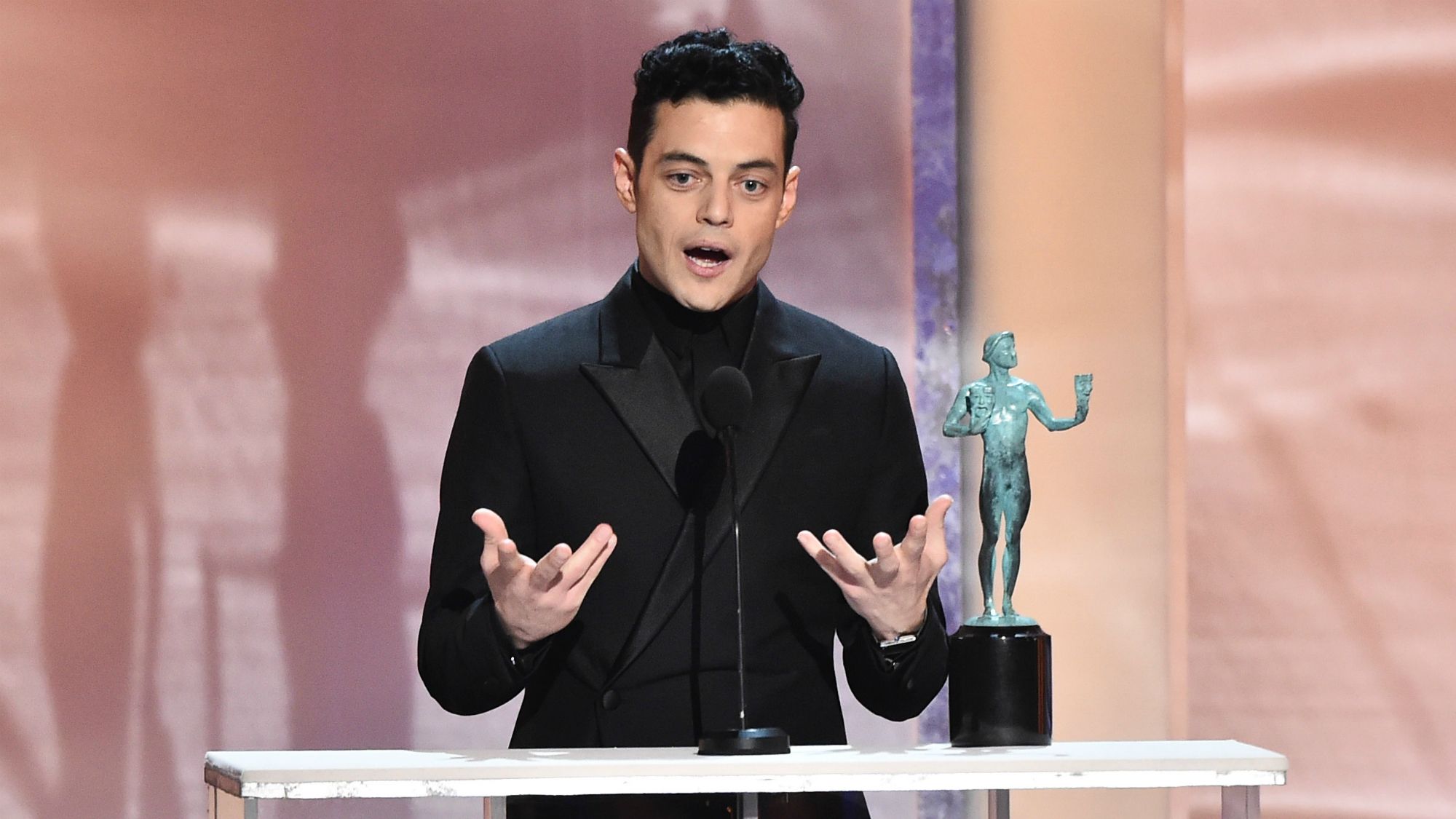 SAG Awards Twitter Account With Awards Season Trivia | Marie Claire UK