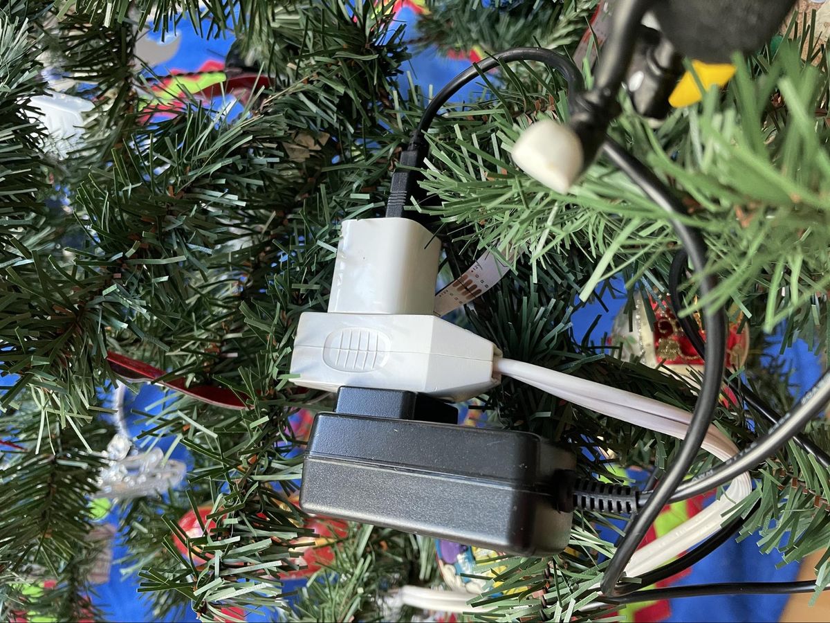 How to Build an RGB Flaming Tree Topper with Raspberry Pi | Tom's Hardware