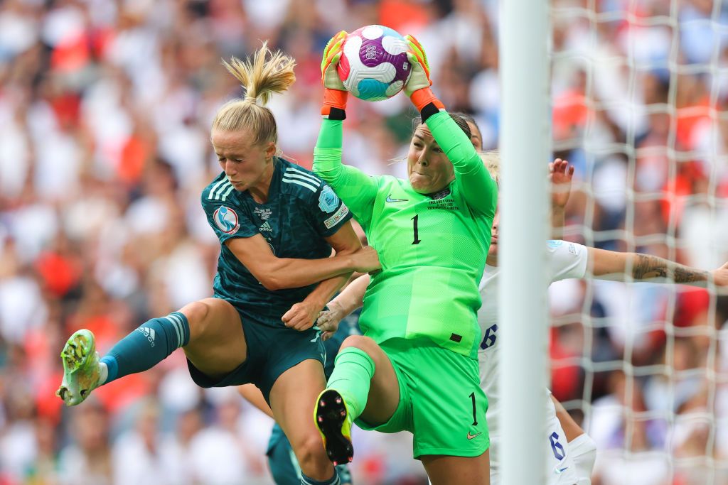 RANKED! The 10 best goalkeepers in women's football | FourFourTwo